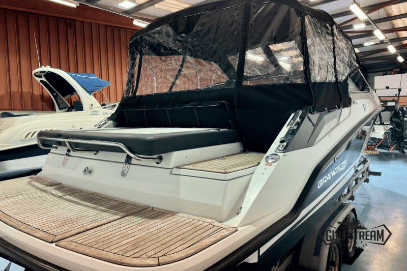 2021 Grandezza 25S w/ Mercruiser 6.2L SeaCore 350HP Bravo III – SOLD ...