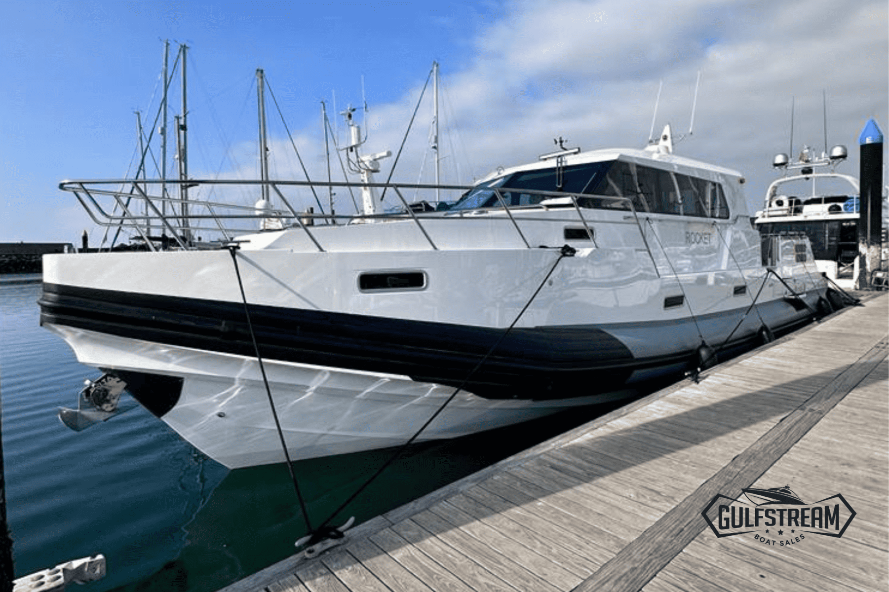 ROCKET w/ Triple Yanmar 8LV-370 ZT Sterndrives, 3 x 370HP, Joystick ...